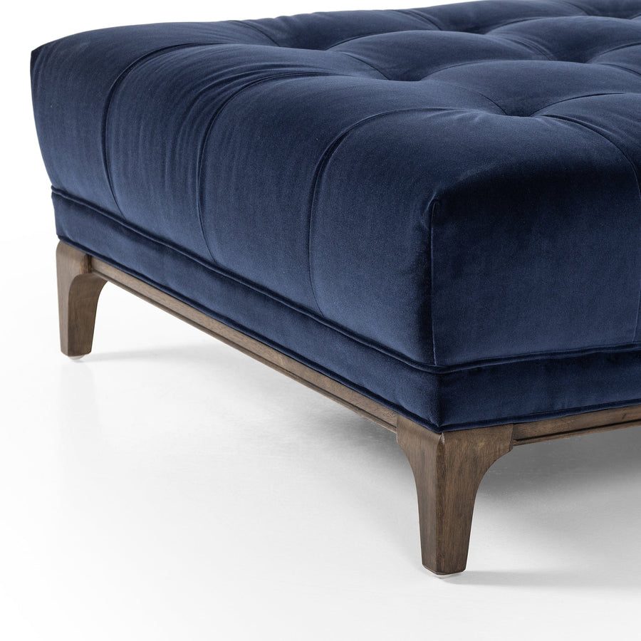 Dylan Chaise Lounge – Meadow Blu