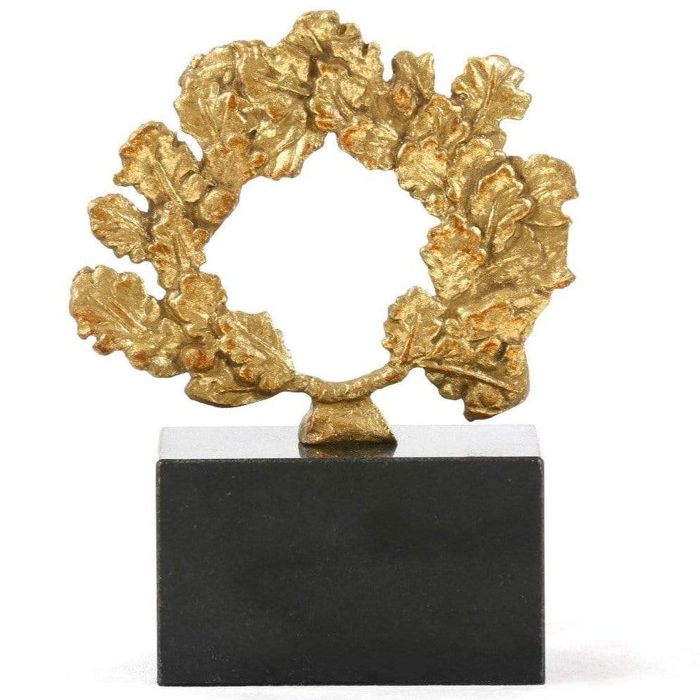 Wreath Statue – Meadow Blu