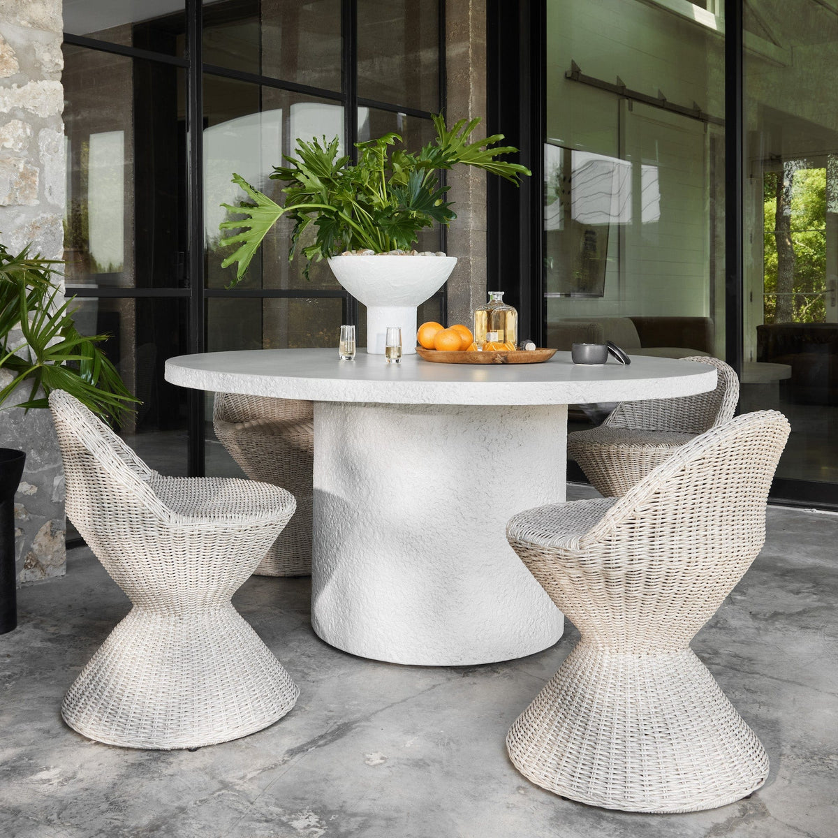 Four Hands Otero Round Outdoor Dining Table – Meadow Blu